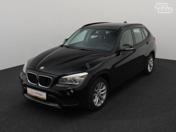 Black BMW X1 2013 in Vilnius, with an engine capacity of 2.00 L and mileage of 151 thousand km for 11699 €, photo 1 on AUTOMOTO.COM.LV