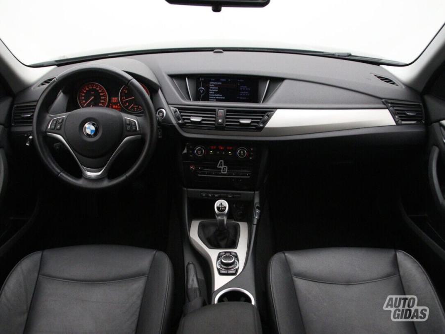 Black BMW X1 2013 in Vilnius, with an engine capacity of 2.00 L and mileage of 151 thousand km for 11699 €, photo 2 on AUTOMOTO.COM.LV