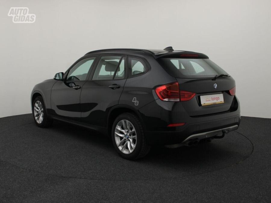 Black BMW X1 2013 in Vilnius, with an engine capacity of 2.00 L and mileage of 151 thousand km for 11699 €, photo 7 on AUTOMOTO.COM.LV