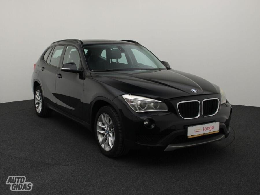 Black BMW X1 2013 in Vilnius, with an engine capacity of 2.00 L and mileage of 151 thousand km for 11699 €, photo 10 on AUTOMOTO.COM.LV