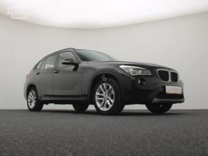 Black BMW X1 2013 in Vilnius, with an engine capacity of 2.00 L and mileage of 151 thousand km for 11699 €, photo 11 on AUTOMOTO.COM.LV