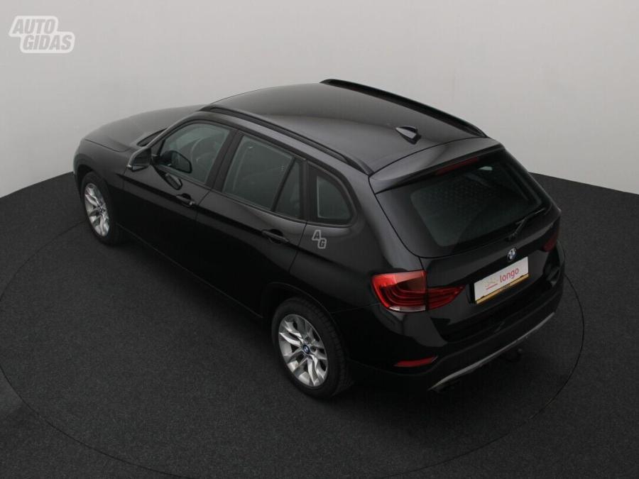 Black BMW X1 2013 in Vilnius, with an engine capacity of 2.00 L and mileage of 151 thousand km for 11699 €, photo 12 on AUTOMOTO.COM.LV
