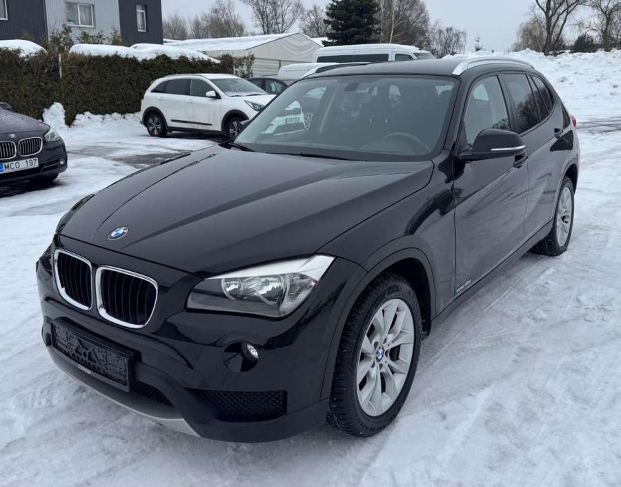 Black BMW X1 2013 in Panevezys, with an engine capacity of 2.00 L and mileage of 259 thousand km for 5900 €, photo 1 on AUTOMOTO.COM.LV