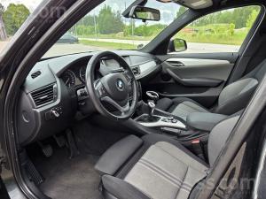Black BMW X1 2013 in Kuldiga, with an engine capacity of 2.00 L and mileage of 257 thousand km for 7300 €, photo 8 on AUTOMOTO.COM.LV