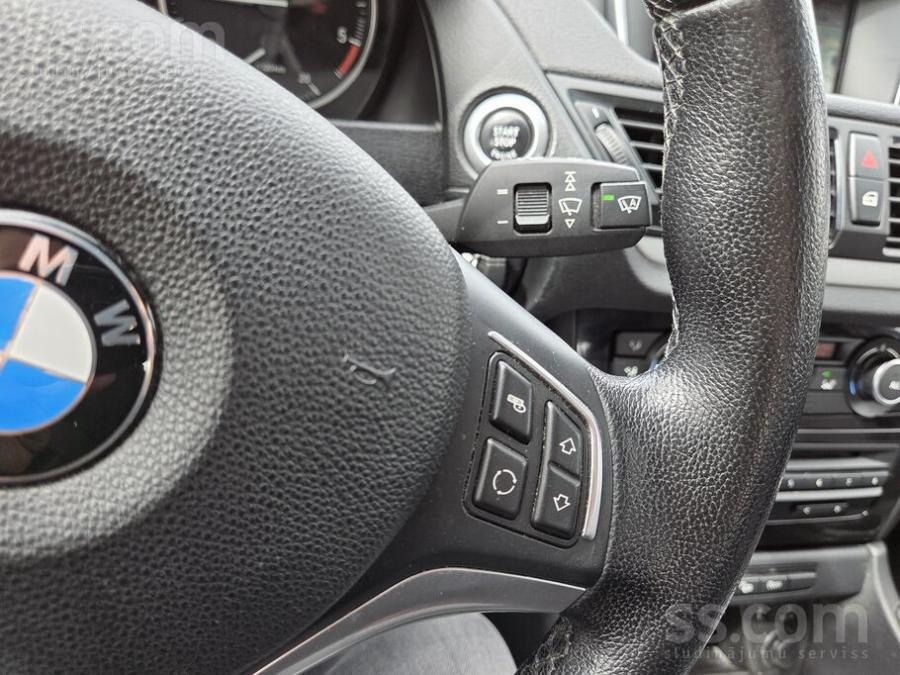 Black BMW X1 2013 in Kuldiga, with an engine capacity of 2.00 L and mileage of 257 thousand km for 7300 €, photo 16 on AUTOMOTO.COM.LV