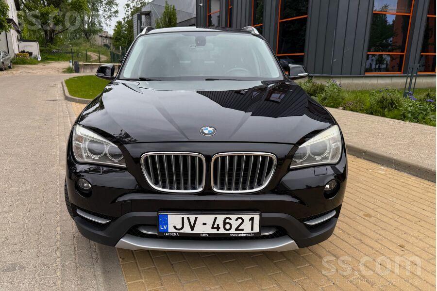 Black BMW X1 2013 in Riga, with an engine capacity of 1.90 L and mileage of 75 thousand km for 15000 €, photo 1 on AUTOMOTO.COM.LV