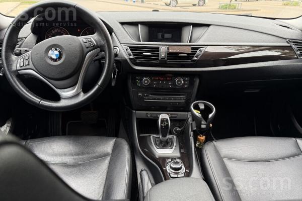Melns BMW X1 2013 Rīga, ar dzinēja tilpumu 1.90 L un nobraukumu 75 tūkst. km par 15000 €, foto 5 vietnē AUTOMOTO.COM.LV
