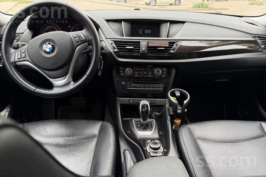 Black BMW X1 2013 in Riga, with an engine capacity of 1.90 L and mileage of 75 thousand km for 15000 €, photo 6 on AUTOMOTO.COM.LV