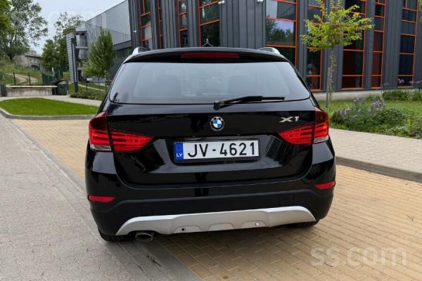 Melns BMW X1 2013 Rīga, ar dzinēja tilpumu 1.90 L un nobraukumu 75 tūkst. km par 15000 €, foto 6 vietnē AUTOMOTO.COM.LV