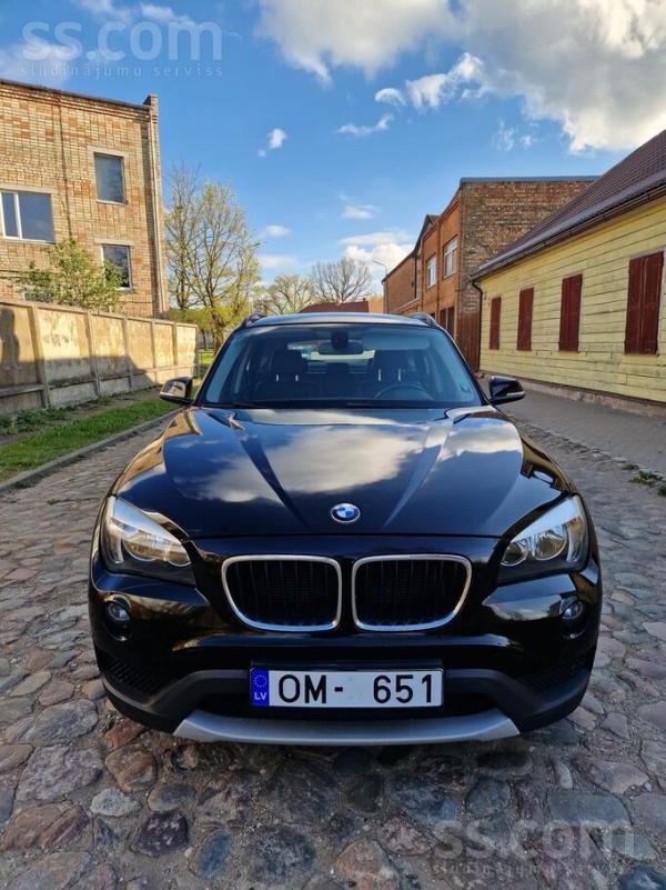 Melns BMW X1 2013 Jelgava, ar dzinēja tilpumu 2.00 L un nobraukumu 331 tūkst. km par 8250 €, foto 3 vietnē AUTOMOTO.COM.LV
