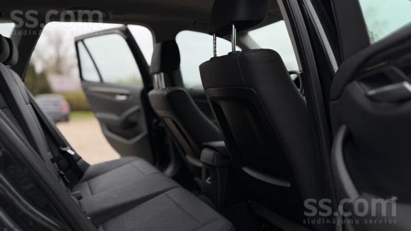 Melns BMW X1 2013 Jelgava, ar dzinēja tilpumu 2.00 L un nobraukumu 335 tūkst. km par 6990 €, foto 9 vietnē AUTOMOTO.COM.LV
