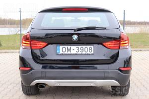 Melns BMW X1 2013 Rīga, ar dzinēja tilpumu 2.00 L un nobraukumu 213 tūkst. km par 7450 €, foto 10 vietnē AUTOMOTO.COM.LV