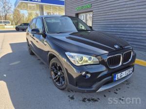 Melns BMW X1 2013 Jelgava, ar dzinēja tilpumu 2.00 L un nobraukumu 219 tūkst. km par 8500 €, foto  vietnē AUTOMOTO.COM.LV