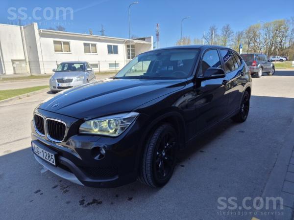 Melns BMW X1 2013 Jelgava, ar dzinēja tilpumu 2.00 L un nobraukumu 219 tūkst. km par 8500 €, foto 5 vietnē AUTOMOTO.COM.LV