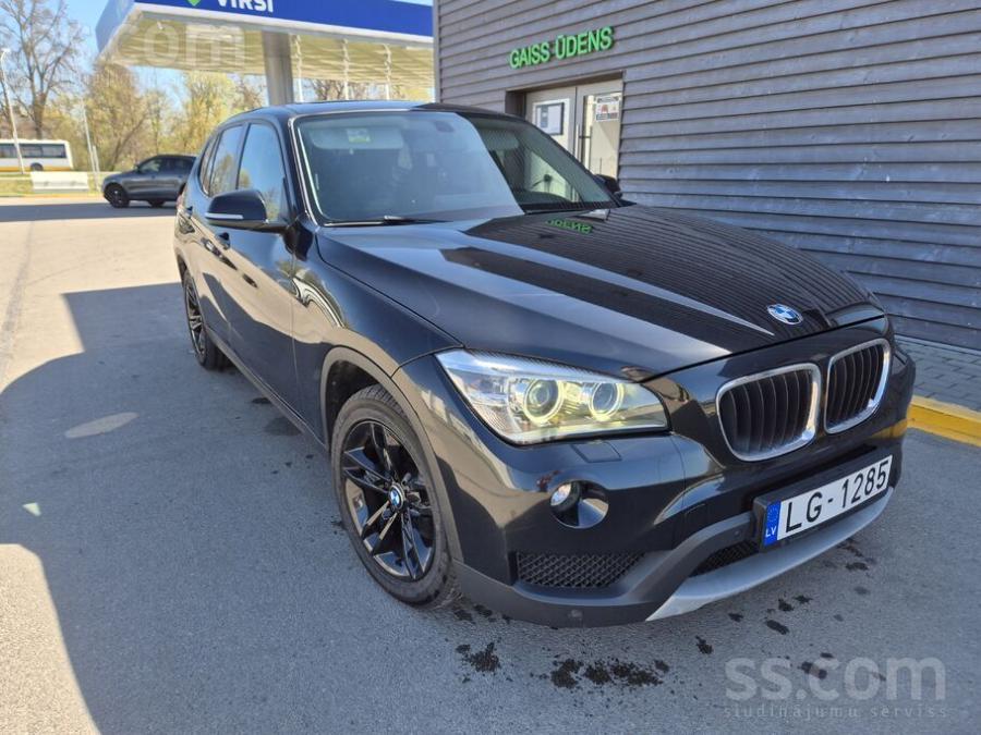 Black BMW X1 2013 in Jelgava, with an engine capacity of 2.00 L and mileage of 219 thousand km for 8300 €, photo 1 on AUTOMOTO.COM.LV