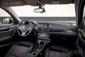 Black BMW X1 2013 in Talsi, with an engine capacity of 2.00 L and mileage of 148 thousand km for 11950 €, photo 9 on AUTOMOTO.COM.LV