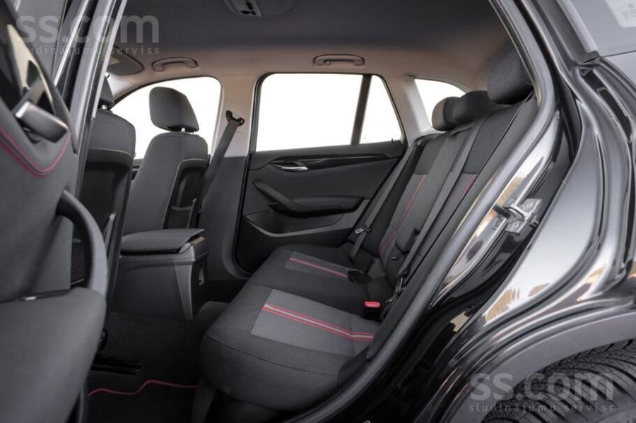 Black BMW X1 2013 in Talsi, with an engine capacity of 2.00 L and mileage of 148 thousand km for 11950 €, photo 11 on AUTOMOTO.COM.LV