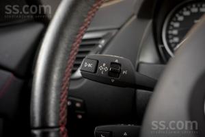 Black BMW X1 2013 in Talsi, with an engine capacity of 2.00 L and mileage of 148 thousand km for 11950 €, photo 16 on AUTOMOTO.COM.LV