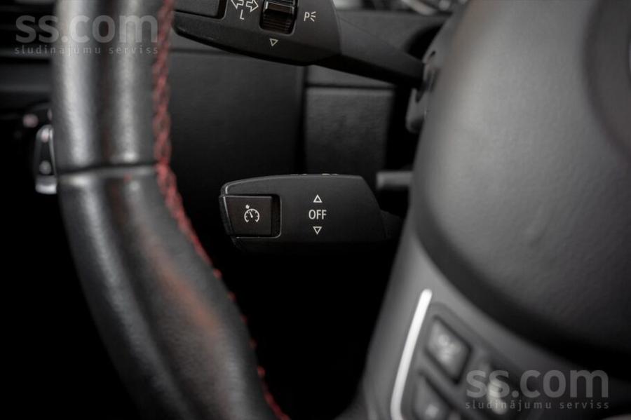 Black BMW X1 2013 in Talsi, with an engine capacity of 2.00 L and mileage of 148 thousand km for 11950 €, photo 17 on AUTOMOTO.COM.LV
