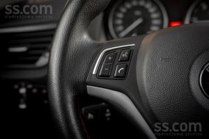 Black BMW X1 2013 in Talsi, with an engine capacity of 2.00 L and mileage of 148 thousand km for 11950 €, photo 18 on AUTOMOTO.COM.LV