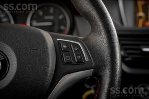 Black BMW X1 2013 in Talsi, with an engine capacity of 2.00 L and mileage of 148 thousand km for 11950 €, photo 20 on AUTOMOTO.COM.LV