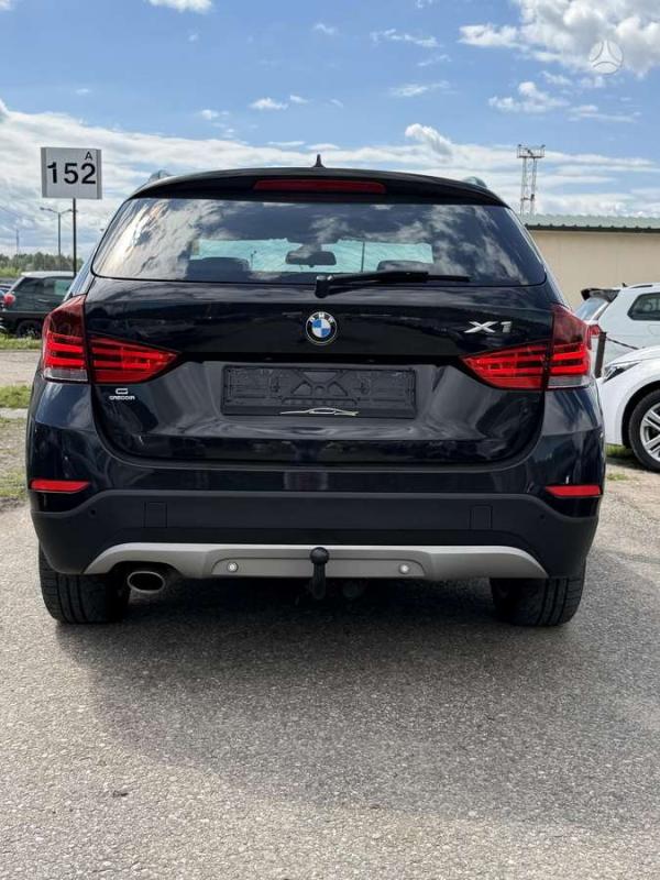 Черный БМВ Х1 2013 в Вильнюс, объемом двигателя 2.00 л и пробегом 173 тыс. км за 8300 €, фото 3 на AUTOMOTO.COM.LV