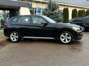 Black BMW X1 2013 in Riga, with an engine capacity of 2.00 L and mileage of 181 thousand km for 9499 €, photo 8 on AUTOMOTO.COM.LV