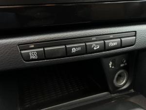 Black BMW X1 2013 in Riga, with an engine capacity of 2.00 L and mileage of 181 thousand km for 9499 €, photo 30 on AUTOMOTO.COM.LV