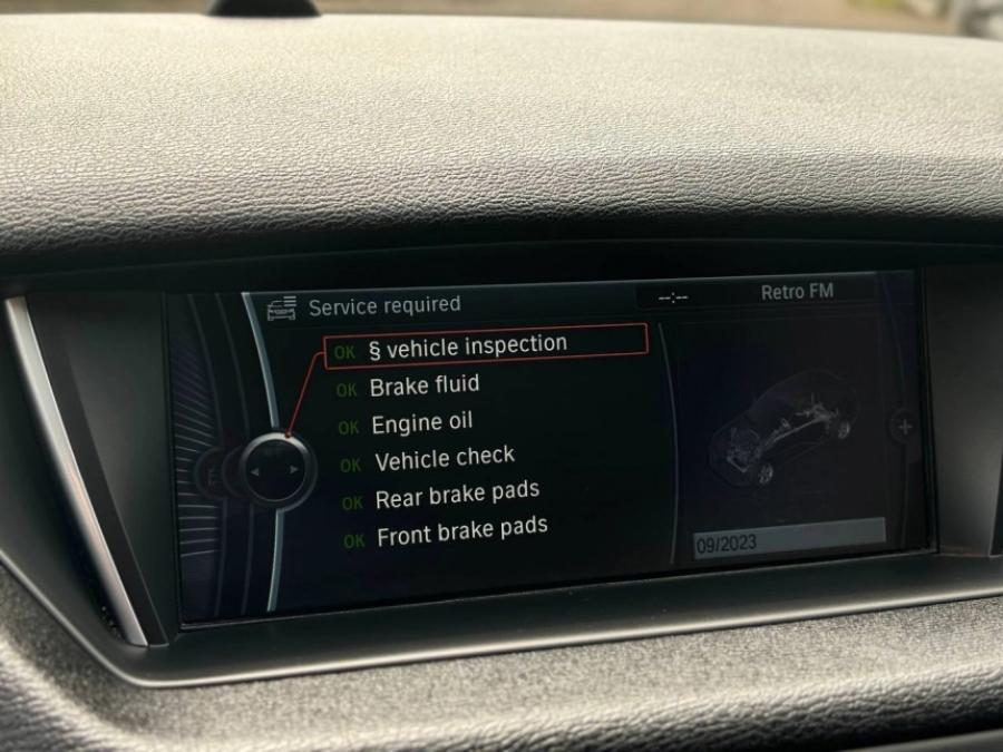 Black BMW X1 2013 in Riga, with an engine capacity of 2.00 L and mileage of 181 thousand km for 9499 €, photo 31 on AUTOMOTO.COM.LV