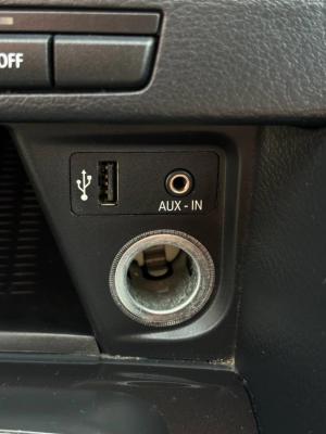 Black BMW X1 2013 in Riga, with an engine capacity of 2.00 L and mileage of 181 thousand km for 9499 €, photo 37 on AUTOMOTO.COM.LV