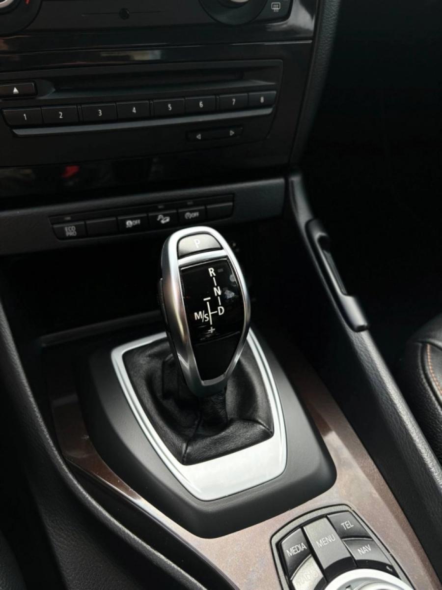 Black BMW X1 2013 in Riga, with an engine capacity of 2.00 L and mileage of 181 thousand km for 9499 €, photo 38 on AUTOMOTO.COM.LV
