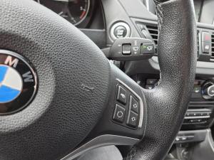 Melns BMW X1 2013 Kuldīga, ar dzinēja tilpumu 2.00 L un nobraukumu 257 tūkst. km par 7300 €, foto 16 vietnē AUTOMOTO.COM.LV