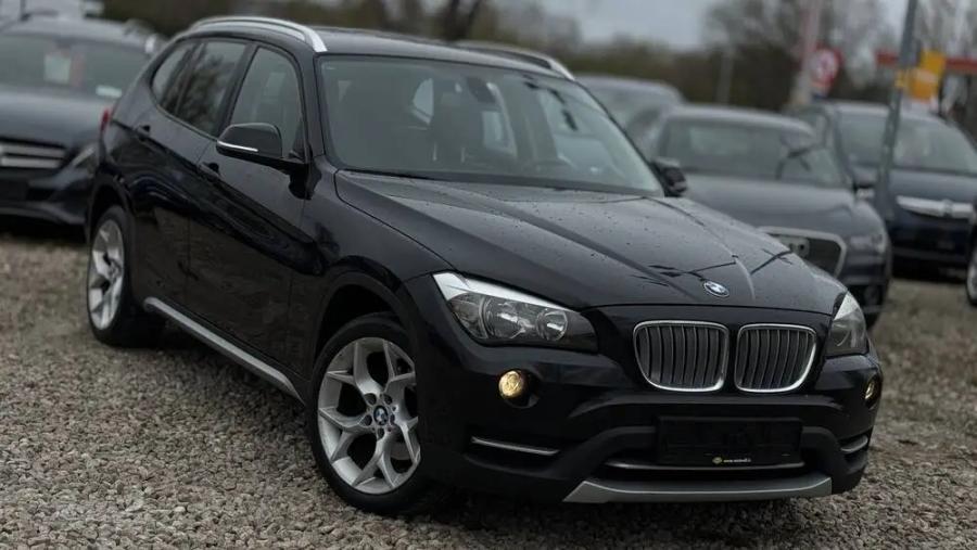 Black BMW X1 2013 in Jelgava, with an engine capacity of 2.00 L and mileage of 335 thousand km for 6990 €, photo 3 on AUTOMOTO.COM.LV