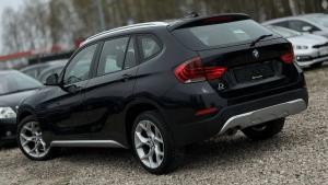 Black BMW X1 2013 in Jelgava, with an engine capacity of 2.00 L and mileage of 335 thousand km for 6990 €, photo 5 on AUTOMOTO.COM.LV