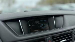 Black BMW X1 2013 in Jelgava, with an engine capacity of 2.00 L and mileage of 335 thousand km for 6990 €, photo 16 on AUTOMOTO.COM.LV