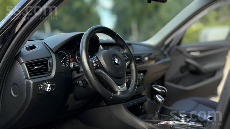 Melns BMW X1 2013 Jelgava, ar dzinēja tilpumu 2.00 L un nobraukumu 335 tūkst. km par 6990 €, foto 8 vietnē AUTOMOTO.COM.LV