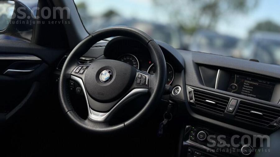 Melns BMW X1 2013 Jelgava, ar dzinēja tilpumu 2.00 L un nobraukumu 335 tūkst. km par 6990 €, foto 13 vietnē AUTOMOTO.COM.LV
