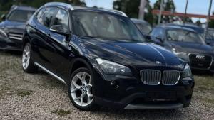 Melns BMW X1 2013 Jelgava, ar dzinēja tilpumu 2.00 L un nobraukumu 335 tūkst. km par 6990 €, foto  vietnē AUTOMOTO.COM.LV