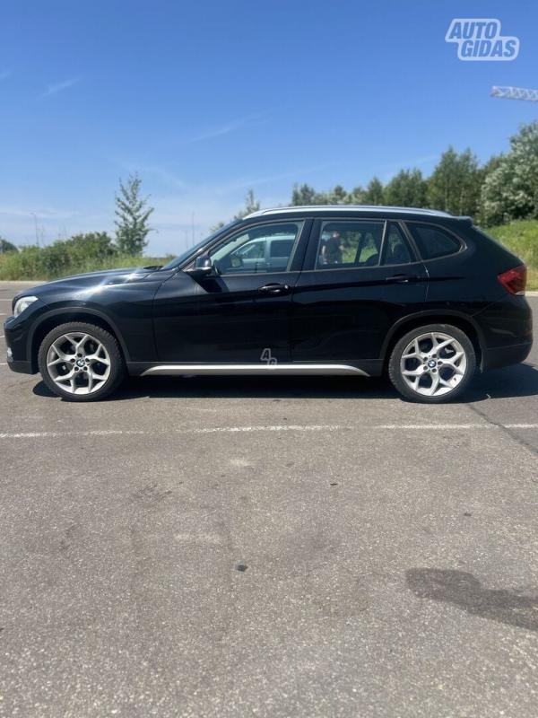 Black BMW X1 2013 in Vilnius, with an engine capacity of 2.00 L and mileage of 268 thousand km for 9500 €, photo 6 on AUTOMOTO.COM.LV