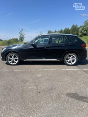 Black BMW X1 2013 in Vilnius, with an engine capacity of 2.00 L and mileage of 268 thousand km for 9500 €, photo 7 on AUTOMOTO.COM.LV