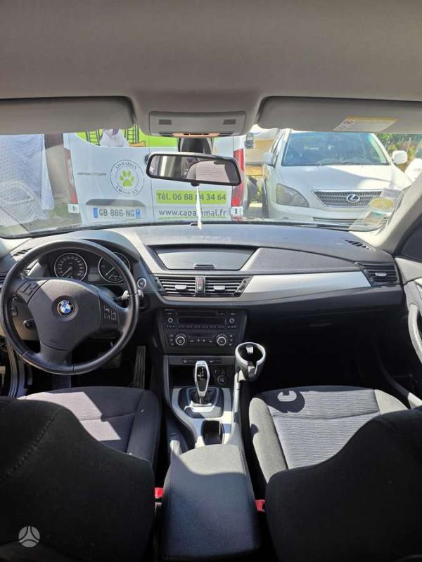 Черный БМВ Х1 2013 в Таураге, объемом двигателя 2.00 л и пробегом 233 тыс. км за 5900 €, фото 8 на AUTOMOTO.COM.LV
