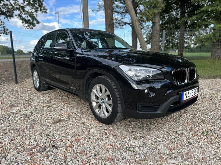 Melns BMW X1 2013 Cēsis, ar dzinēja tilpumu 2.00 L un nobraukumu 0 tūkst. km par 7990 €, foto 1 vietnē AUTOMOTO.COM.LV