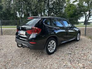 Melns BMW X1 2013 Cēsis, ar dzinēja tilpumu 2.00 L un nobraukumu 0 tūkst. km par 7990 €, foto 5 vietnē AUTOMOTO.COM.LV