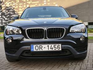 Melns BMW X1 2013 Jelgava, ar dzinēja tilpumu 2.00 L un nobraukumu 0 tūkst. km par 9990 €, foto  vietnē AUTOMOTO.COM.LV