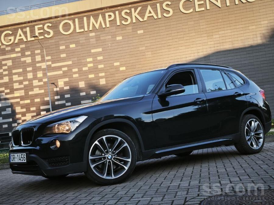 Melns BMW X1 2013 Jelgava, ar dzinēja tilpumu 2.00 L un nobraukumu 0 tūkst. km par 9990 €, foto 4 vietnē AUTOMOTO.COM.LV