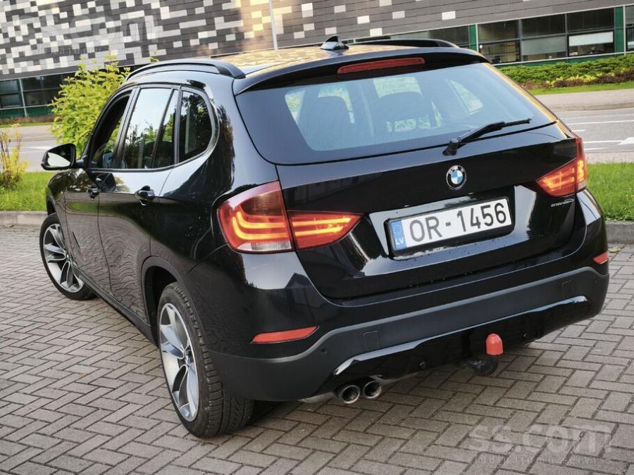 Melns BMW X1 2013 Jelgava, ar dzinēja tilpumu 2.00 L un nobraukumu 0 tūkst. km par 9990 €, foto 35 vietnē AUTOMOTO.COM.LV
