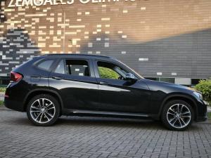 Melns BMW X1 2013 Jelgava, ar dzinēja tilpumu 2.00 L un nobraukumu 176 tūkst. km par 9990 €, foto 8 vietnē AUTOMOTO.COM.LV