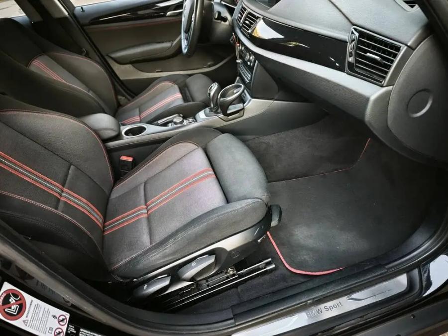 Melns BMW X1 2013 Jelgava, ar dzinēja tilpumu 2.00 L un nobraukumu 176 tūkst. km par 9990 €, foto 14 vietnē AUTOMOTO.COM.LV