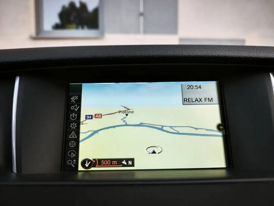 Melns BMW X1 2013 Jelgava, ar dzinēja tilpumu 2.00 L un nobraukumu 176 tūkst. km par 9990 €, foto 17 vietnē AUTOMOTO.COM.LV