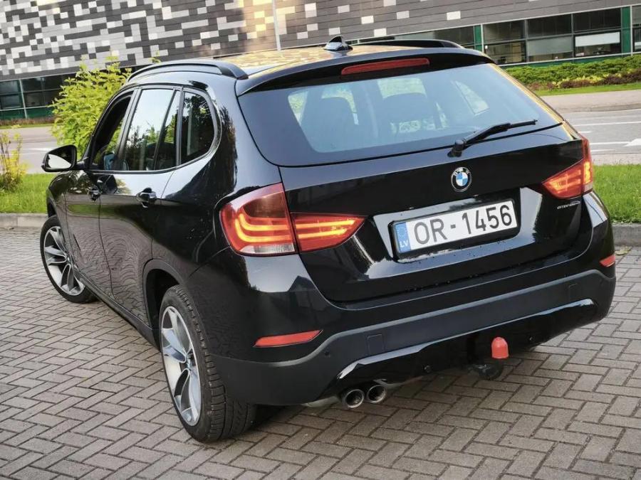 Melns BMW X1 2013 Jelgava, ar dzinēja tilpumu 2.00 L un nobraukumu 176 tūkst. km par 9990 €, foto 33 vietnē AUTOMOTO.COM.LV